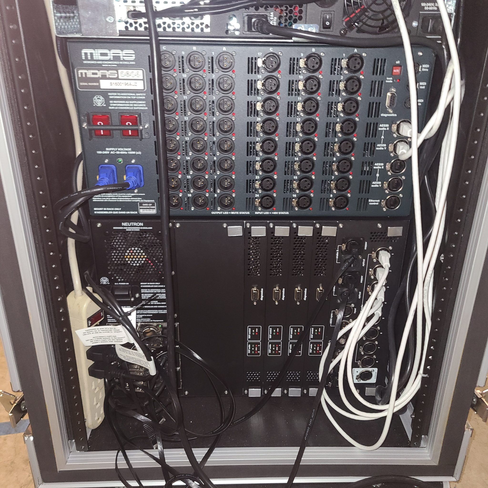 Midas Pro X with 2 x DL231 Stage Box’s and Neutron engine – Sonic Circus