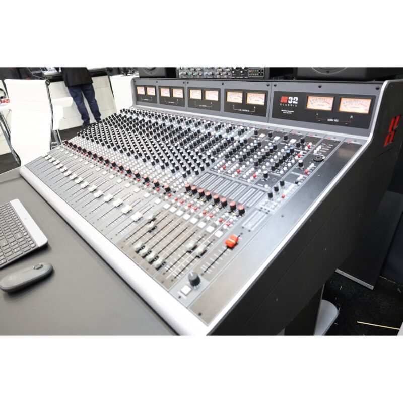 Harrison Audio 16C Classic Inline Mixing Console with 32 DANTE AD/DA ...
