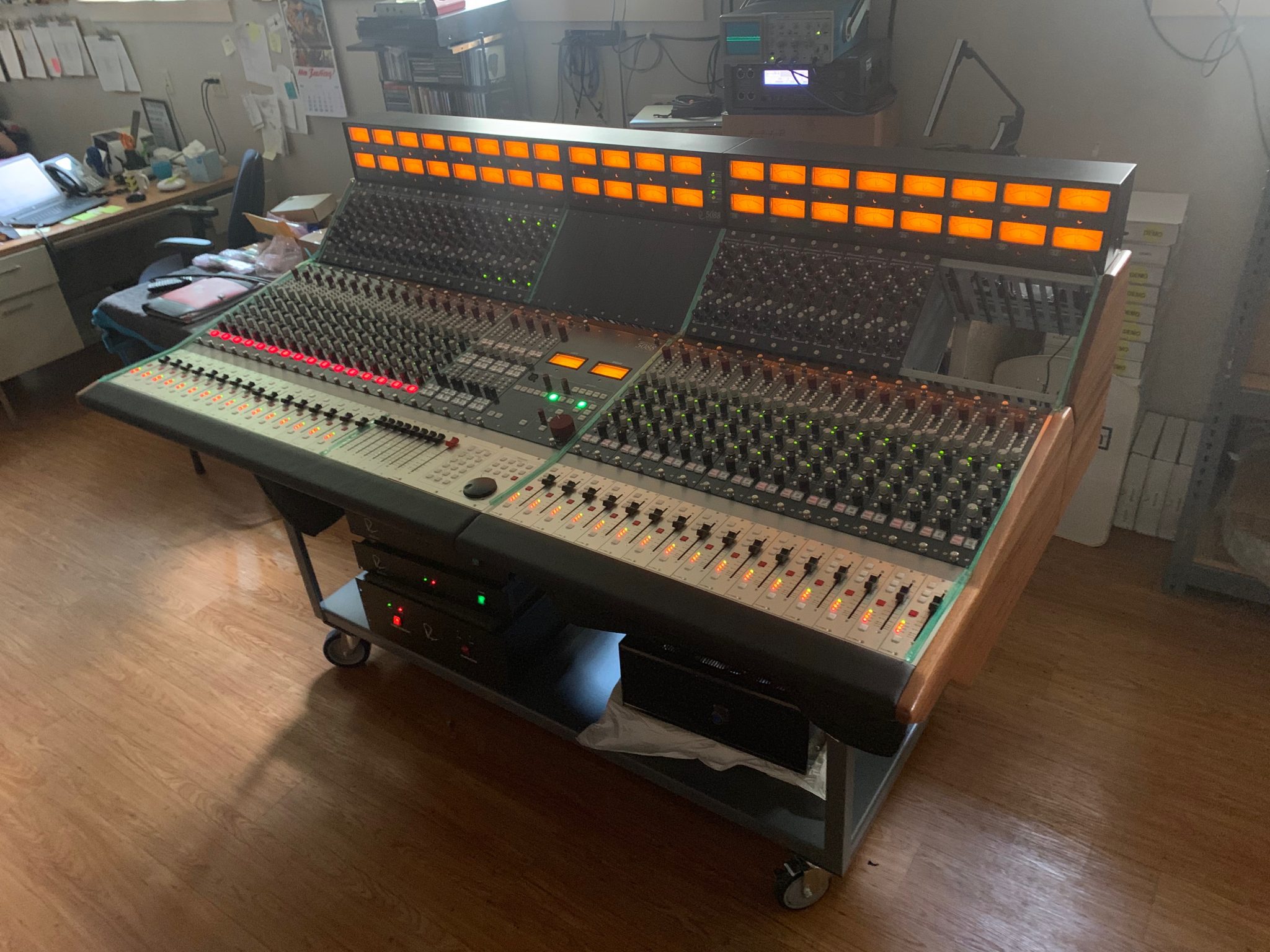 Rupert Neve 5088 Shelford 32 loaded 24 with Swiftmix Automation – Sonic ...