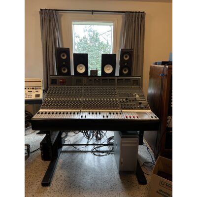 Used / Vintage – Sonic Circus