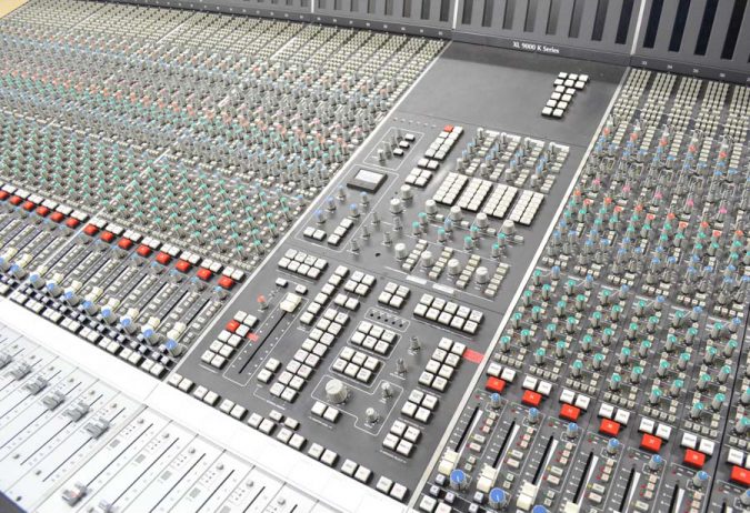 Sonic Circus: Top Rated Mixing Consoles » Sonic Circus