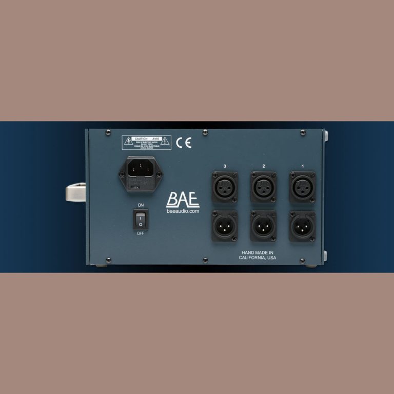 BAE 3LB Space Lunchbox – Sonic Circus