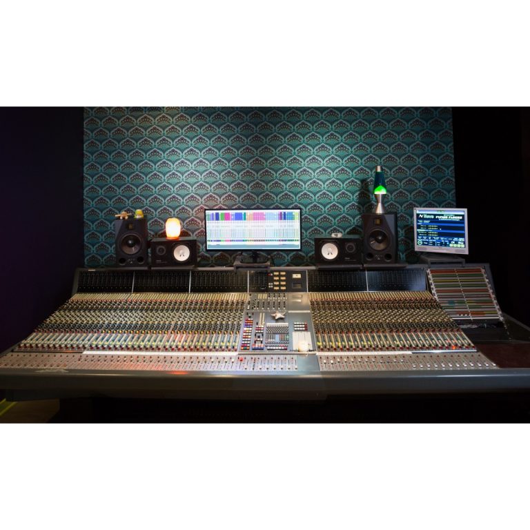 Soundcraft MH3 Live Analog Console (Used) » Sonic Circus